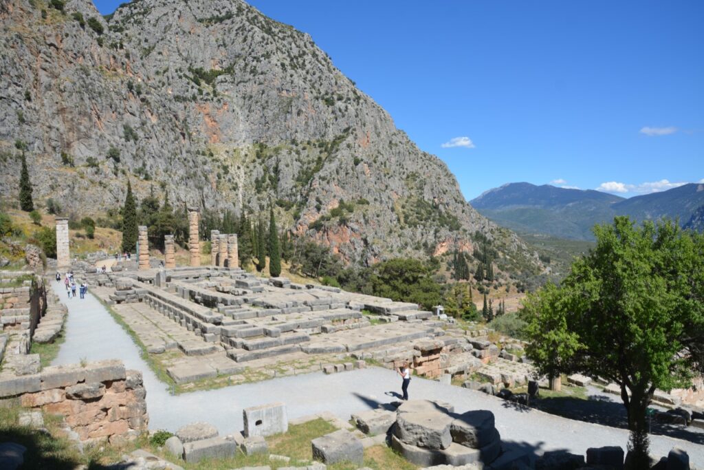 Day 15 – Oracle of Delphi | Chaos roaming the world